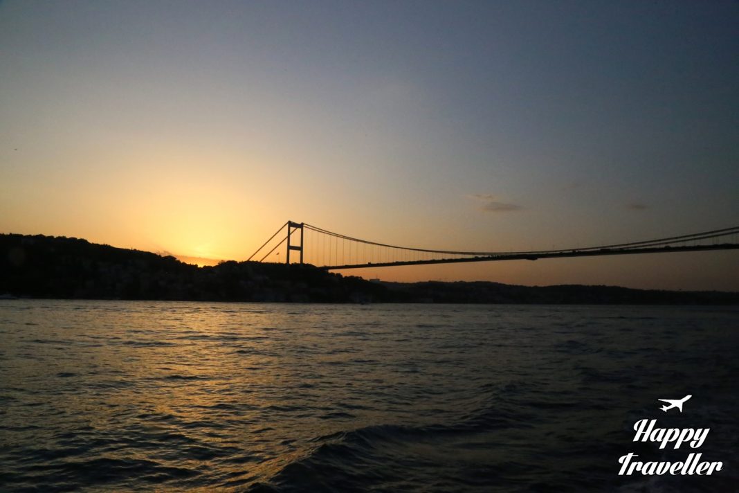 ΚΩΝΣΤΑΝΤΙΝΟΥΠΟΛΗ: Ταξιδιωτικός οδηγός - Happy Traveller